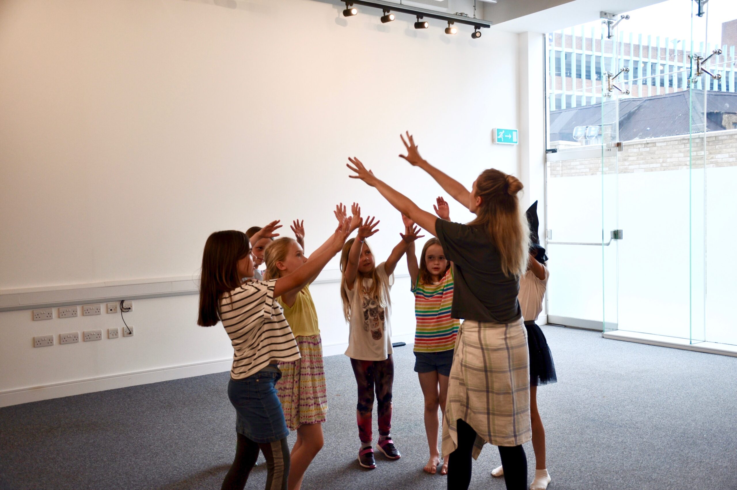 NEW Junior Voices Club with Voices Singing School - OPEN EALING